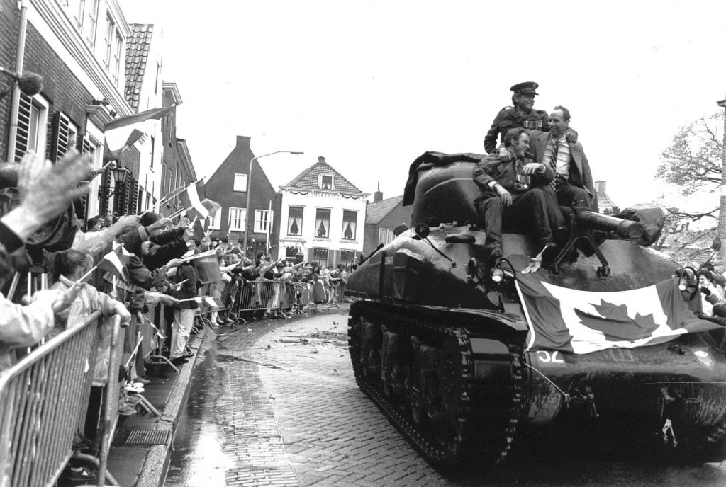 De bevrijding in Trouw - Trouw